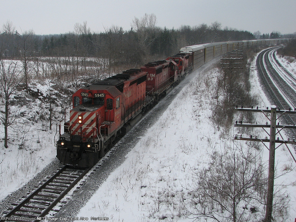 CP 5945 West at Lobo